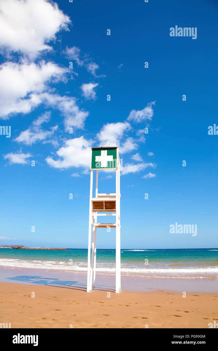 Tower on beach hi-res stock photography and images - Alamy