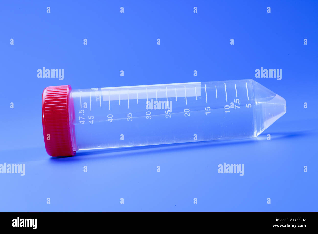 Test tube centrifuge hi-res stock photography and images - Alamy