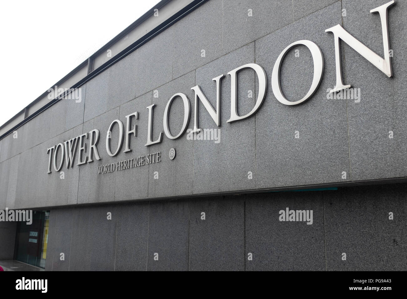 Signage tower hi-res stock photography and images - Alamy
