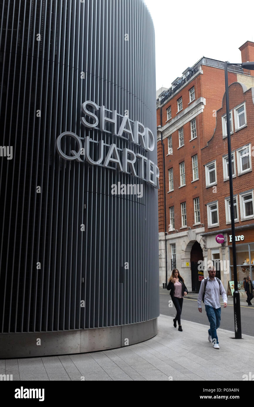 Bustling london hi-res stock photography and images - Alamy