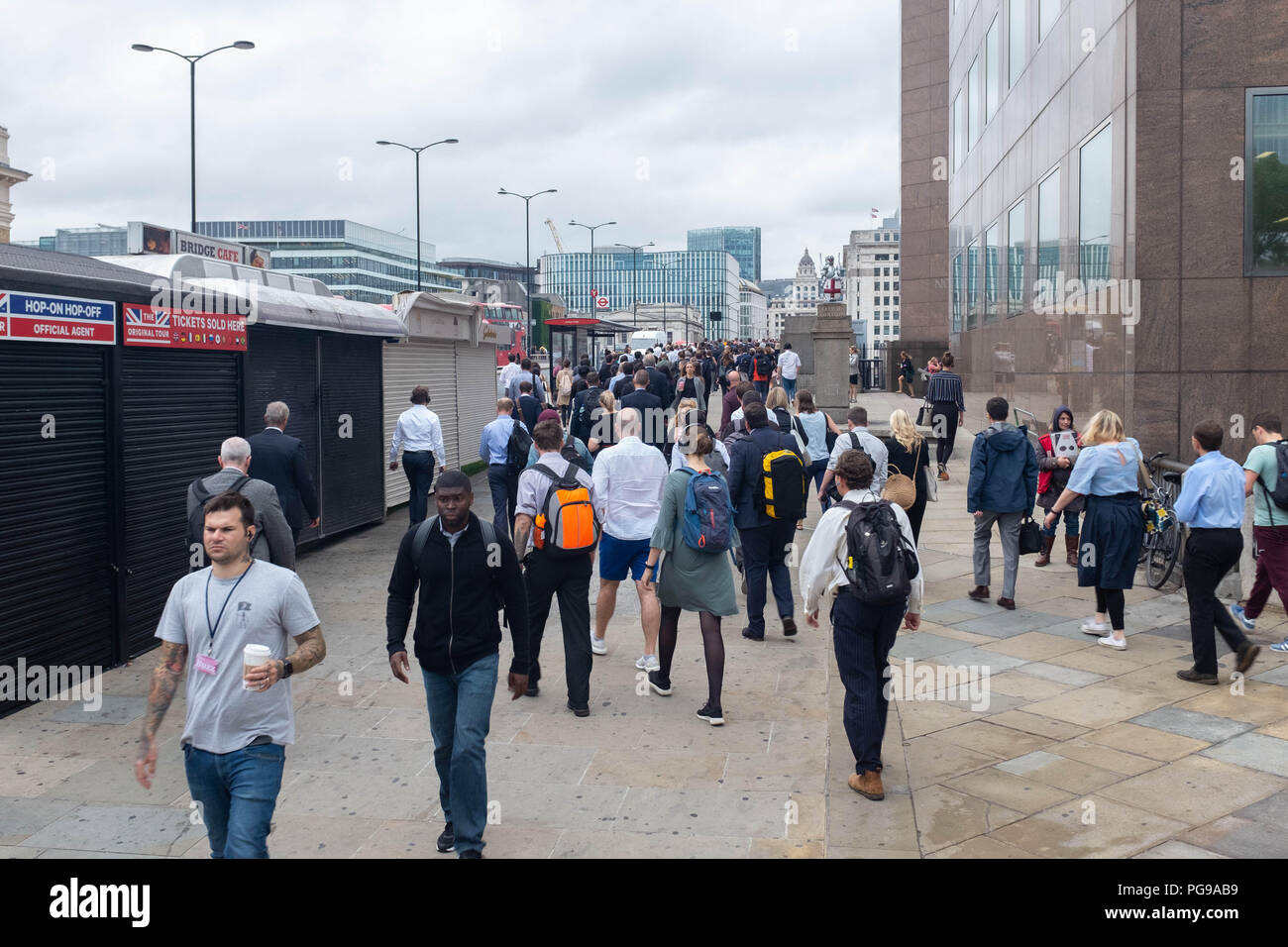 Morning commuters on London Bridge, London, England Stock Photo - Alamy