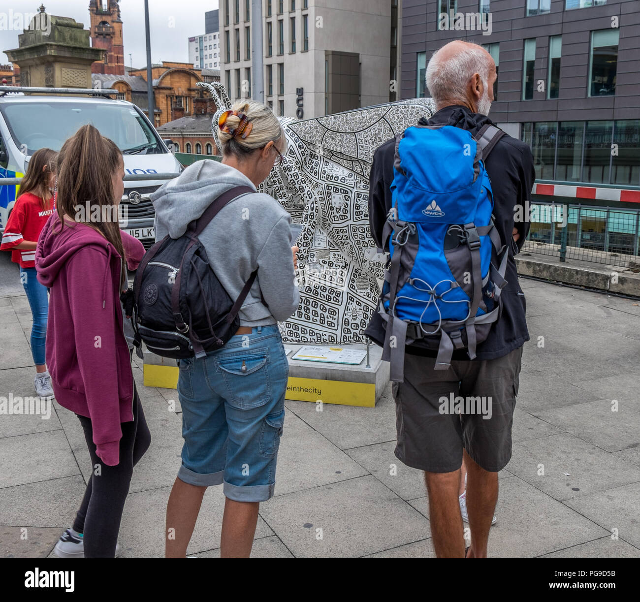 Manchester bee symbol hi-res stock photography and images - Alamy