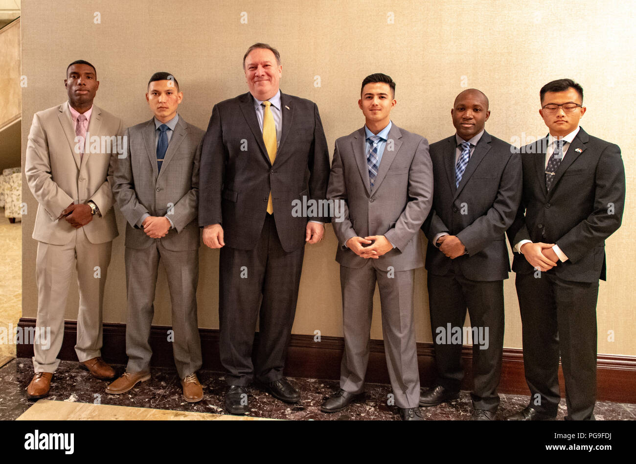 Marine security guard detachment hi-res stock photography and images ...