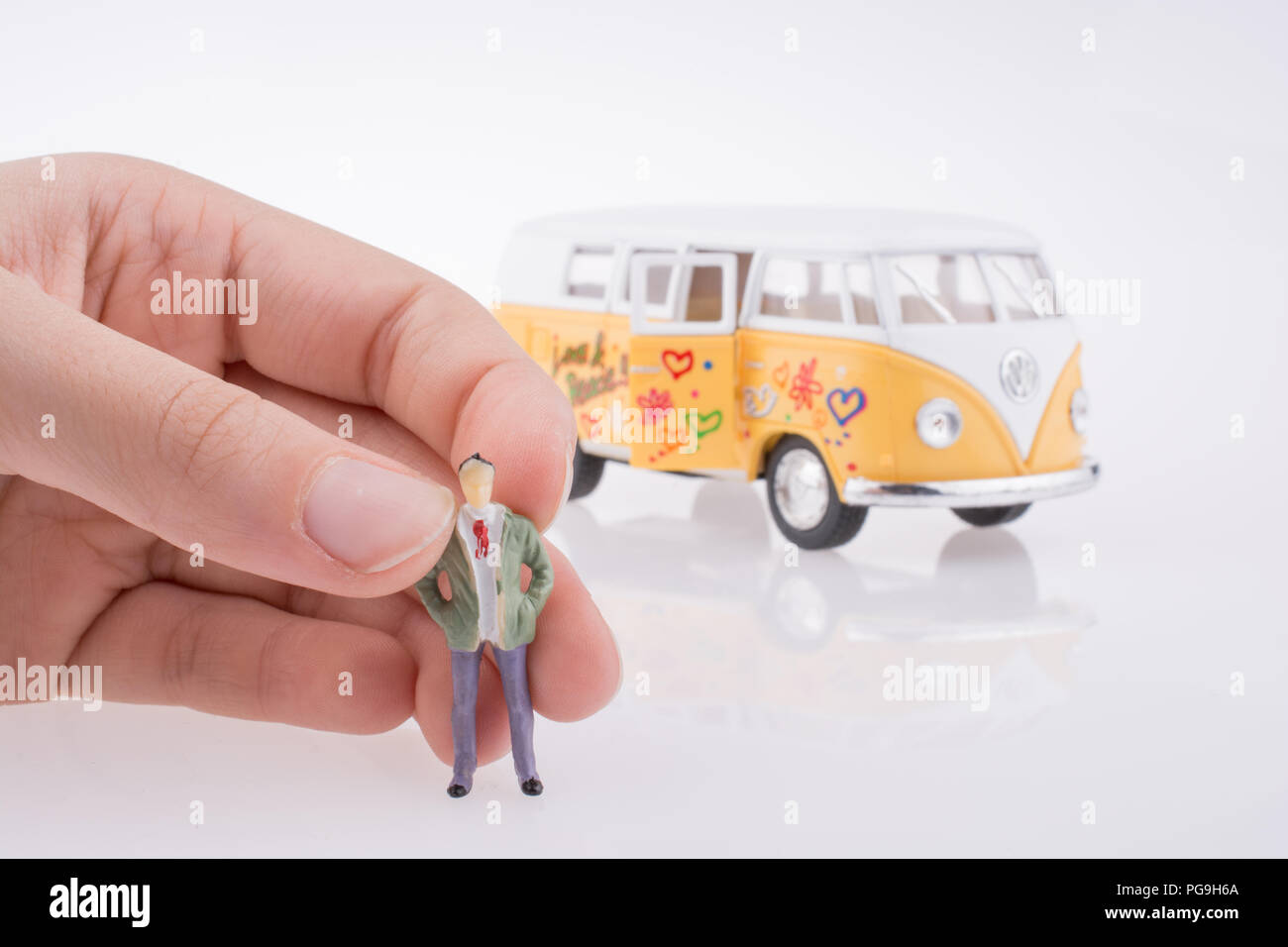 Man woman standing near camper van hi-res stock photography and images ...