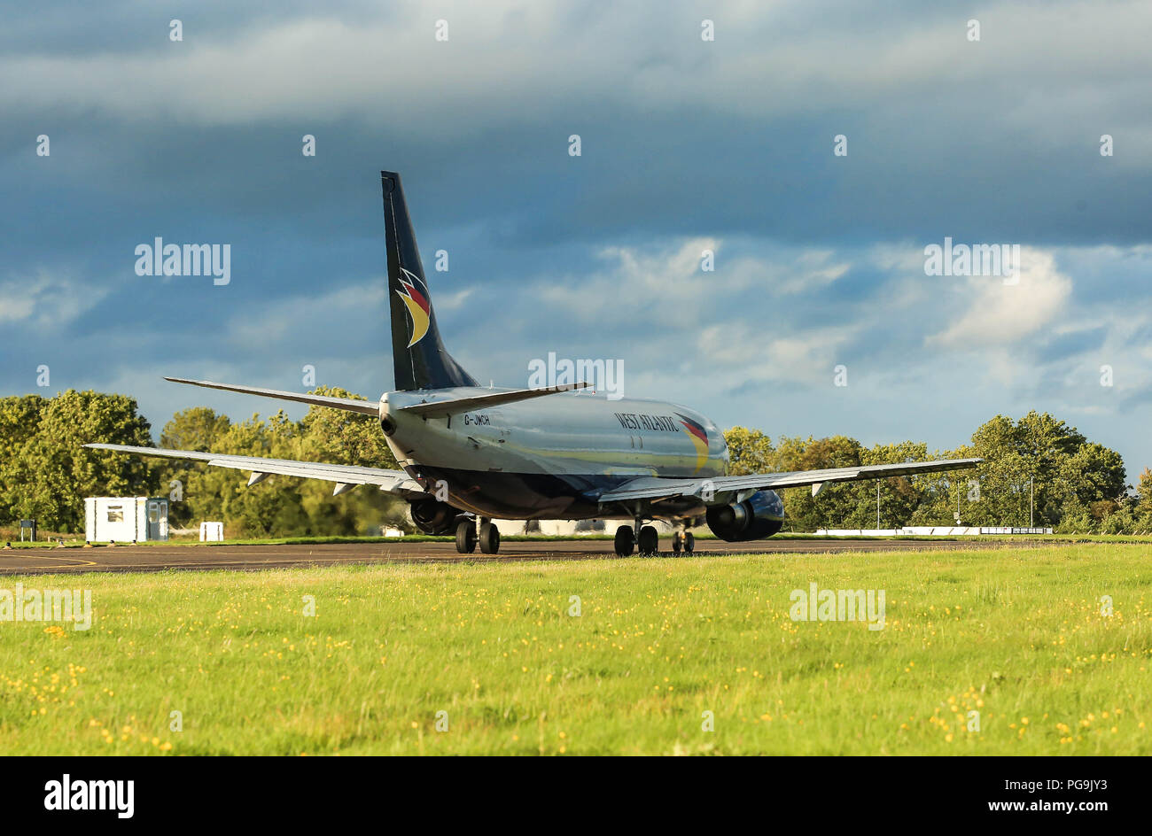 Landing and take-off Stock Photo - Alamy