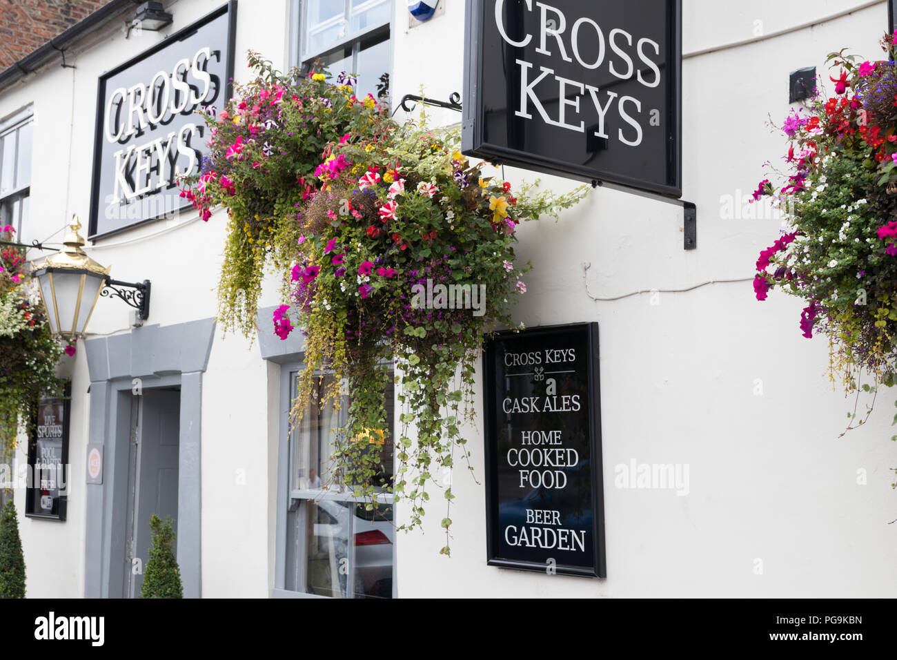 Cross keys pub in great hi-res stock photography and images - Alamy