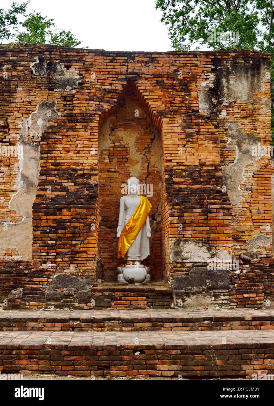 Buddhist eightfold path hi-res stock photography and images - Alamy