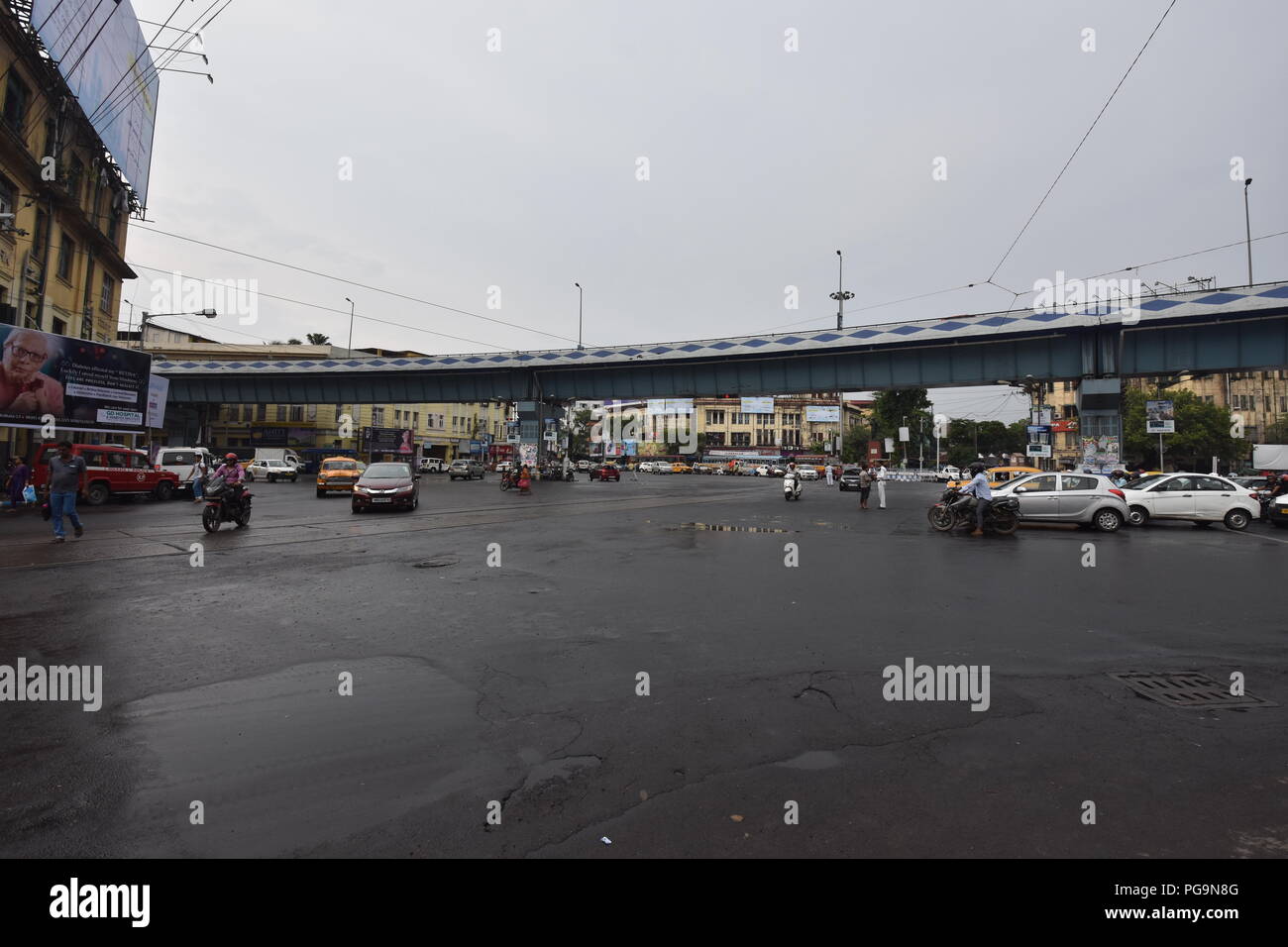 Park Circus Seven-point crossing, Kolkata, India Stock Photo - Alamy