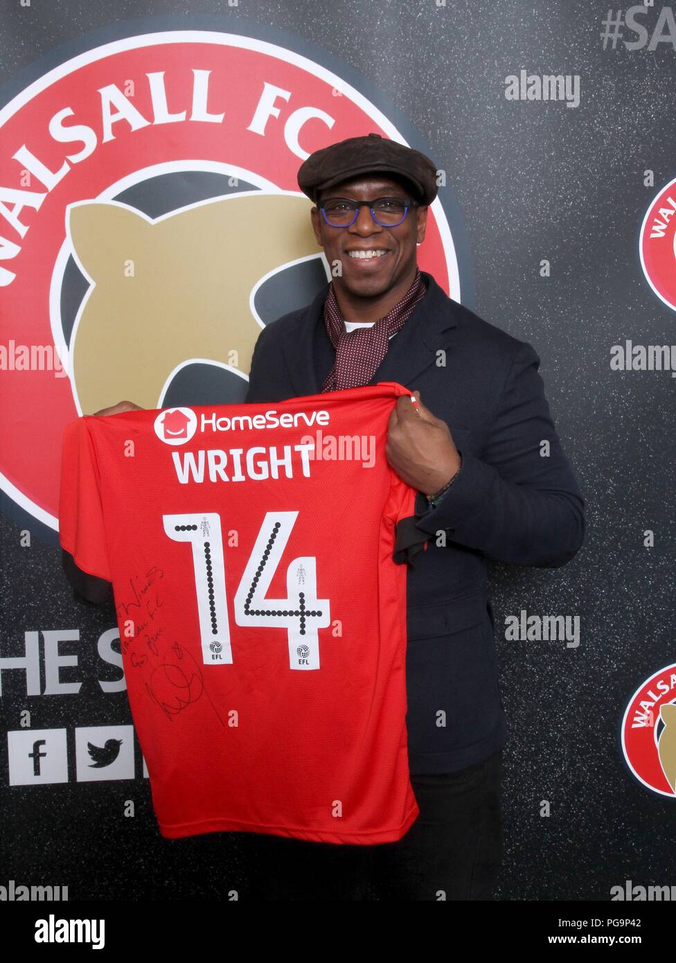 Arsenal legend ian wright hi-res stock photography and images - Alamy