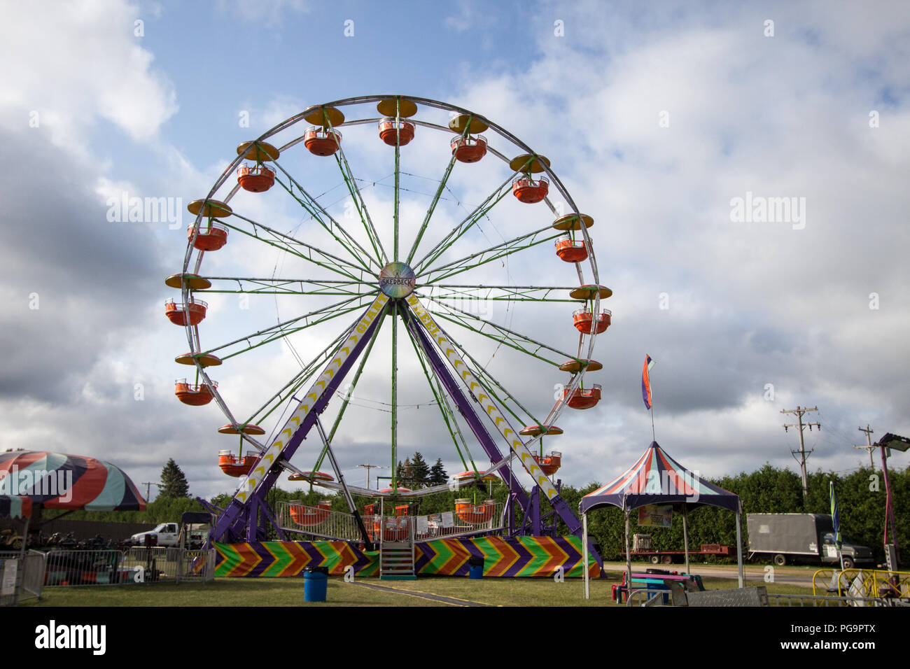 Cheboygan, Michigan, USA - August 9, 2018: Ferris Wheel being set up as ...