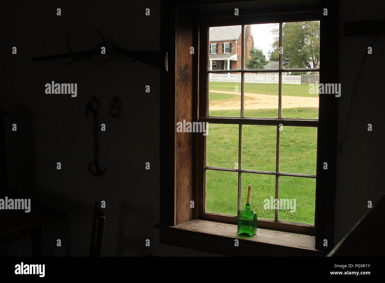 1800 house interior window hi-res stock photography and images - Alamy