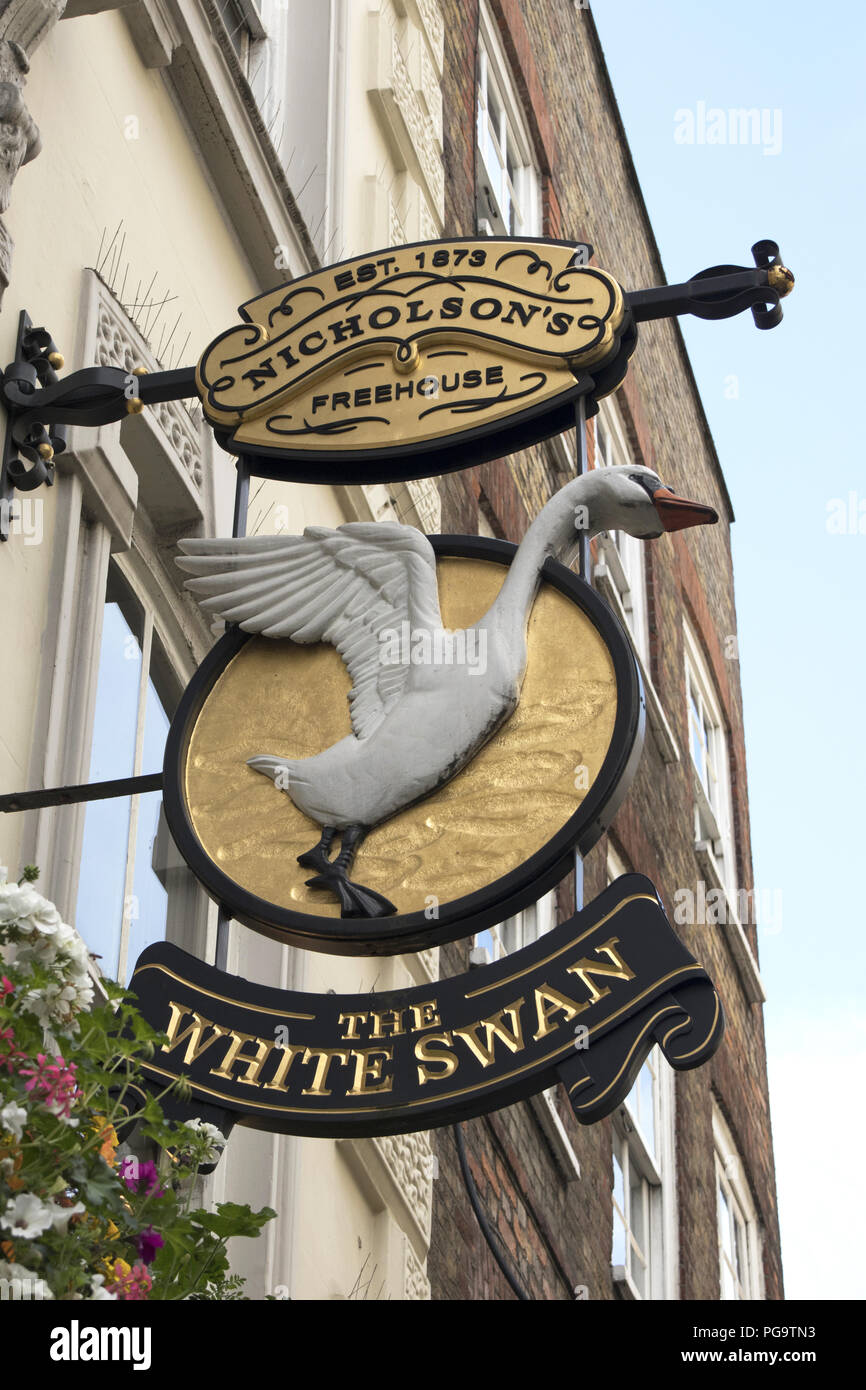 The White Swan pub sign, London WC2 Stock Photo - Alamy
