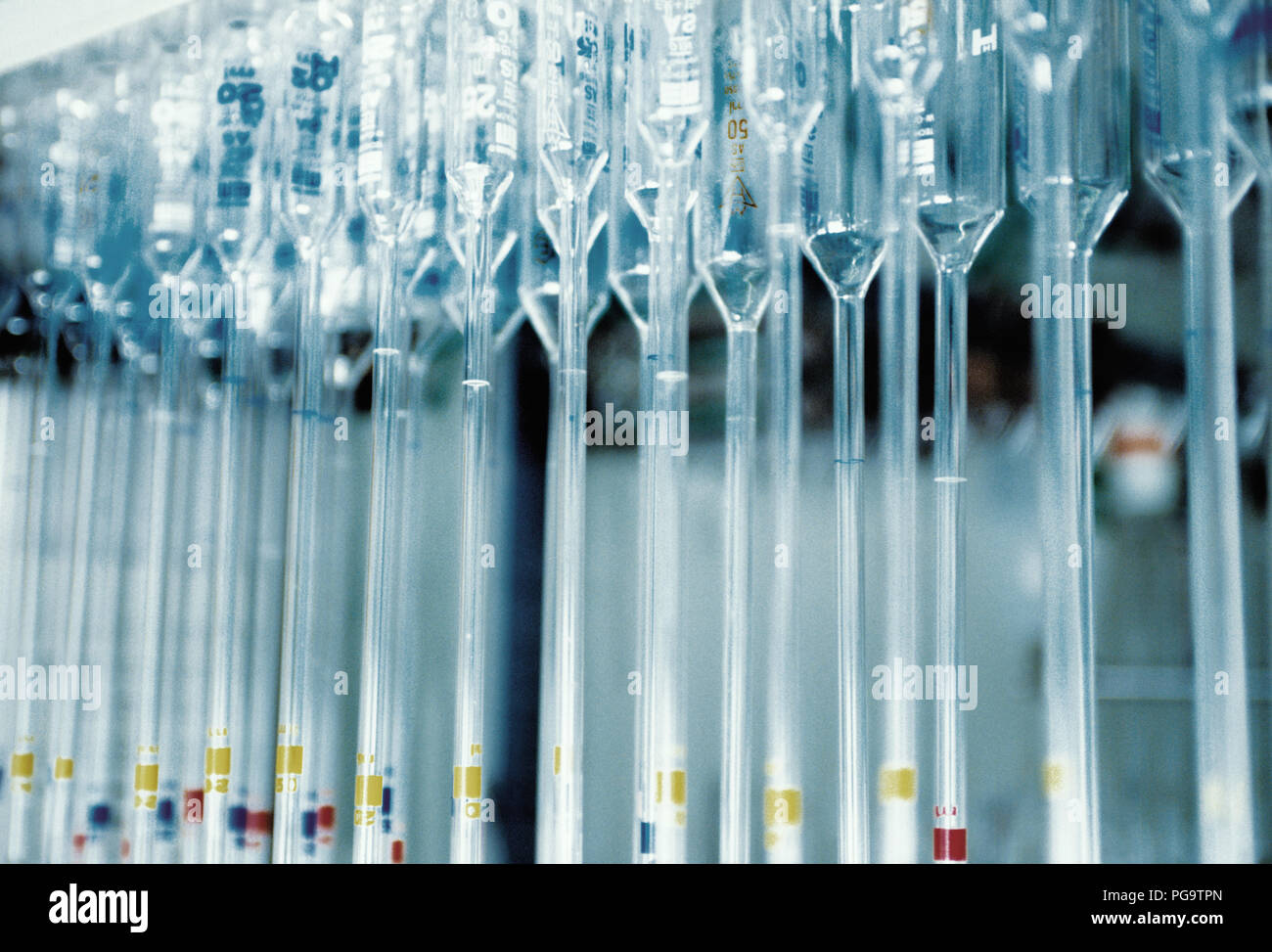 Close up scene in a healthcare laboratory Stock Photo - Alamy