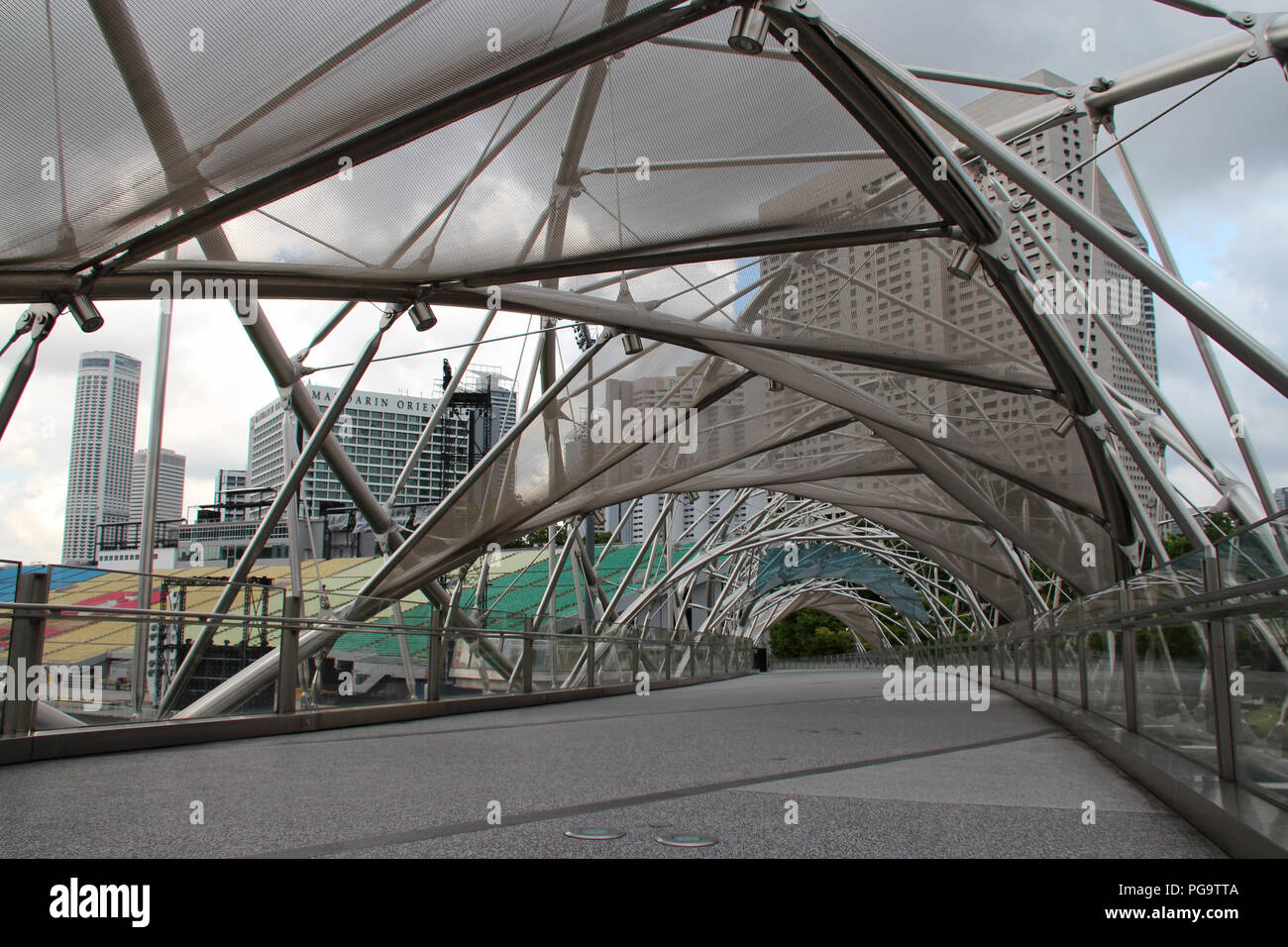 The Helix Bridge in Maina Bay in Singapore Stock Photo - Alamy