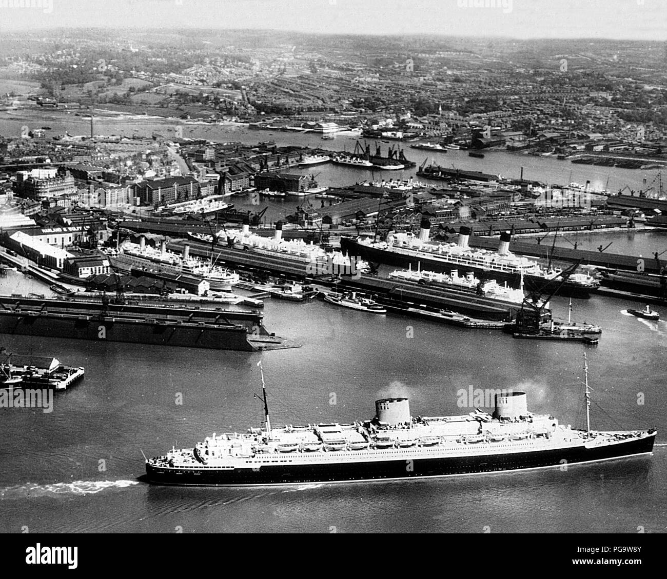 Southampton Docks, early 1900s Stock Photo - Alamy