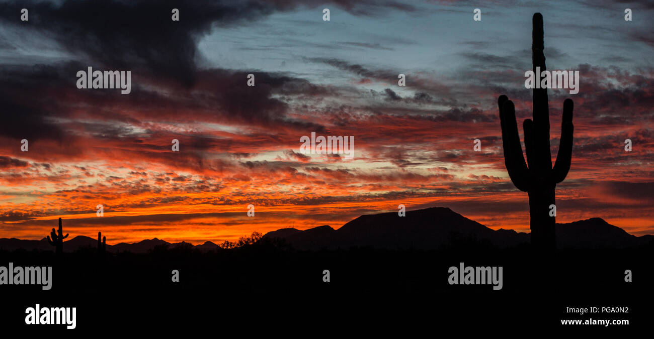 Horizontal Photographs Of Arizona Sunsets Stock Photo - Alamy
