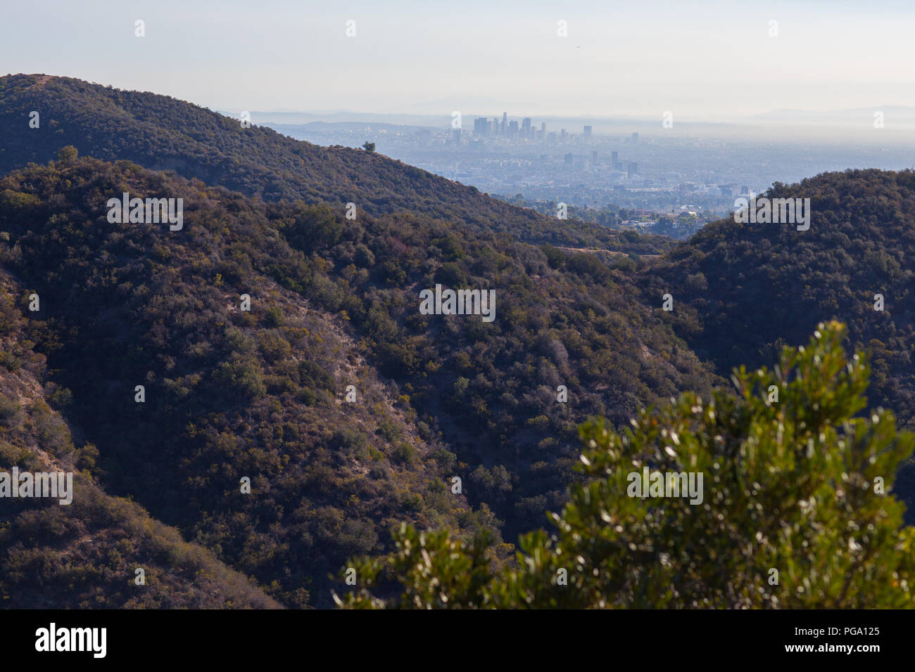 Santa monica mountains hike hi-res stock photography and images - Alamy