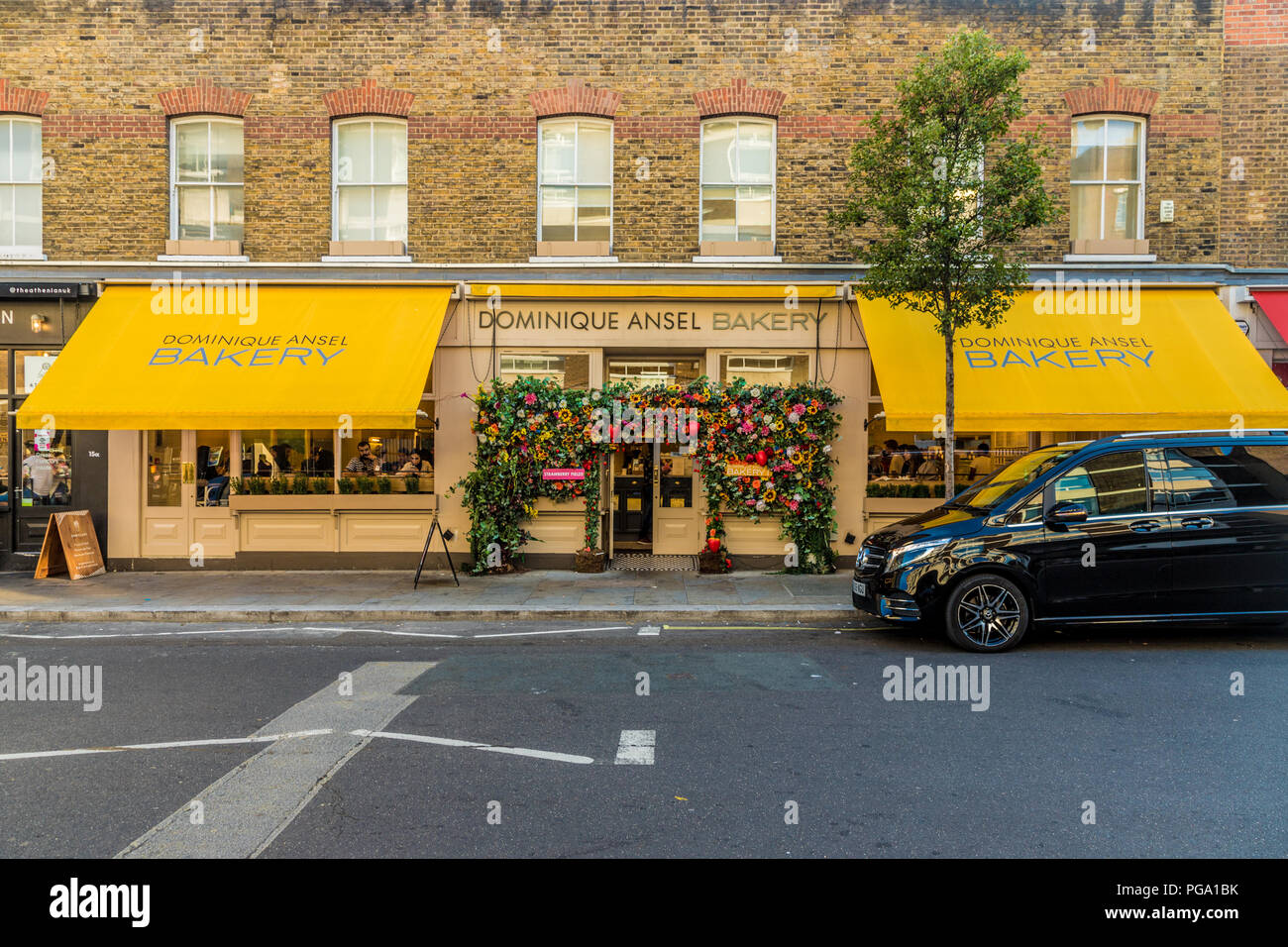 A typical view in Victoria in London Stock Photo - Alamy