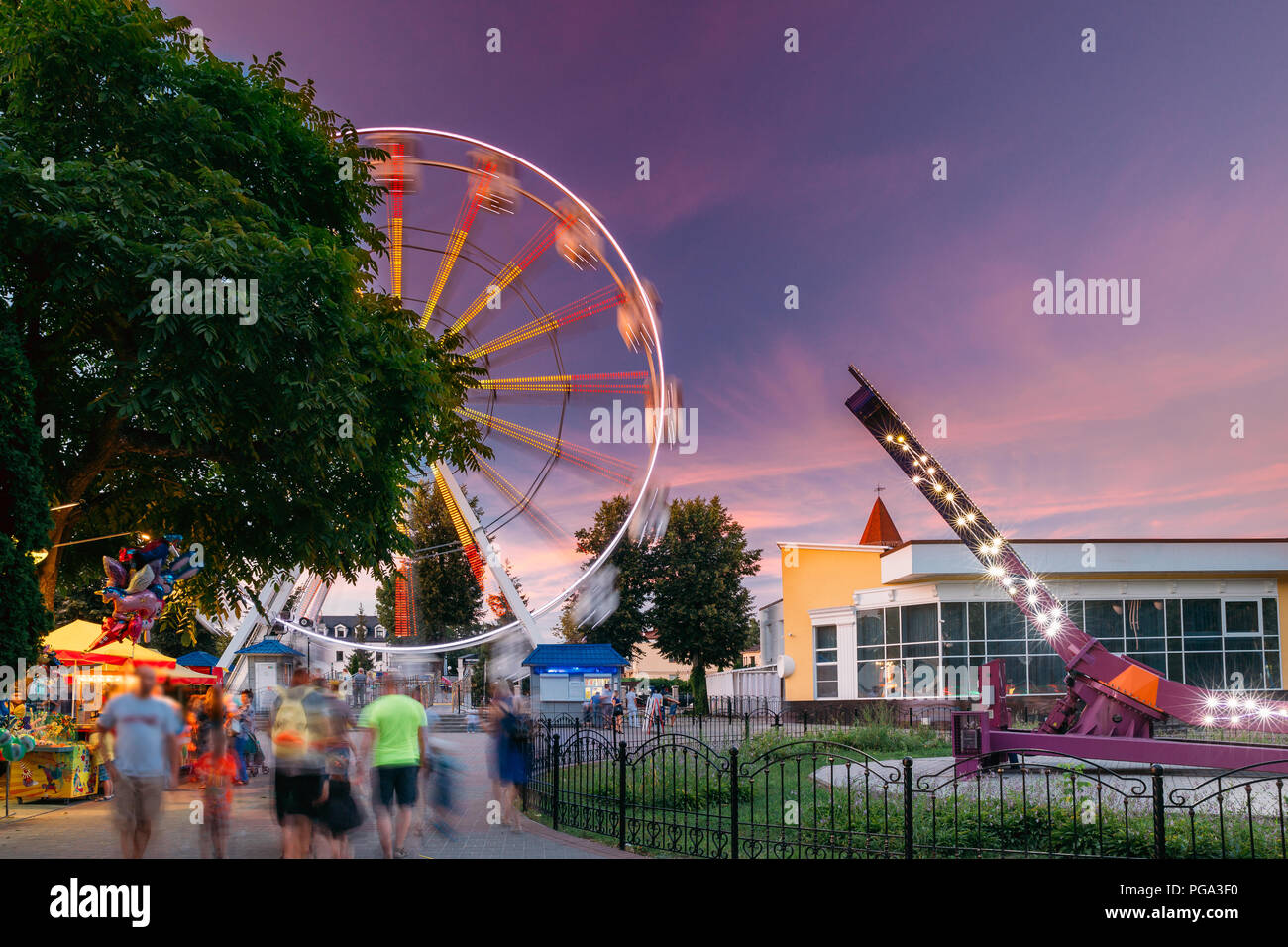 Ferris wheel in summer park hi-res stock photography and images - Alamy