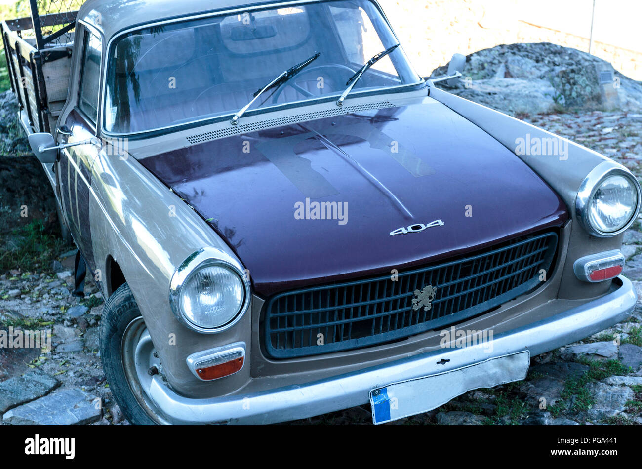 Peugeot 404 hi-res stock photography and images - Alamy