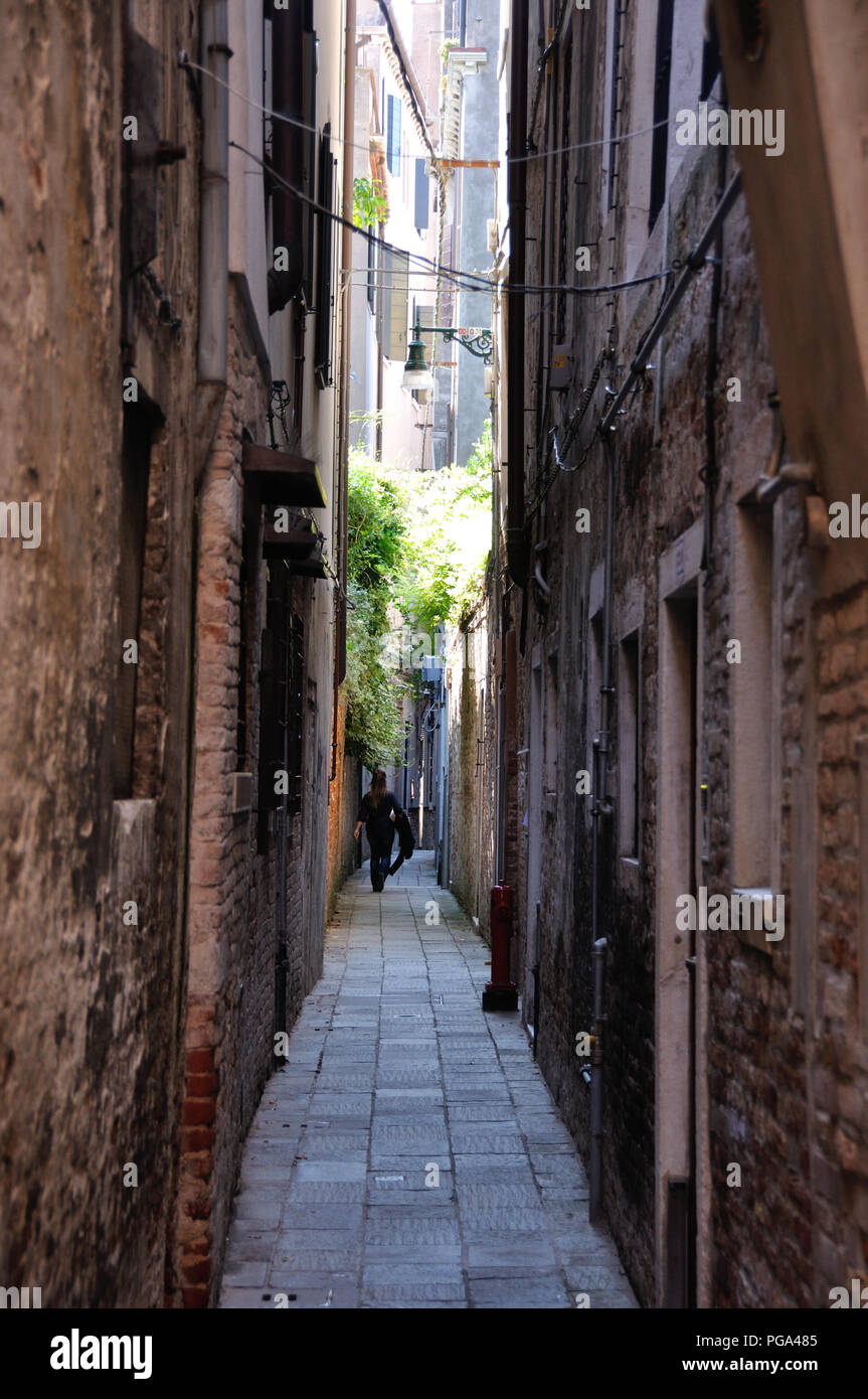 Downtown straight ahead High Resolution Stock Photography and Images ...