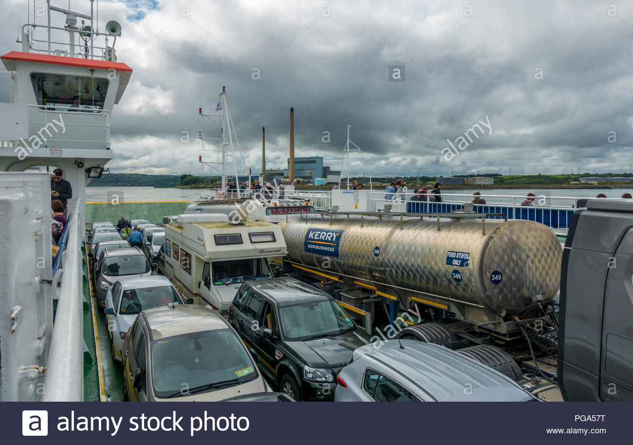 Tarbert Ferry High Resolution Stock Photography and Images - Alamy