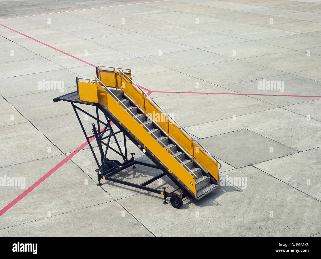 Ladder of plane. Empty gangway on aerodrome Stock Photo - Alamy