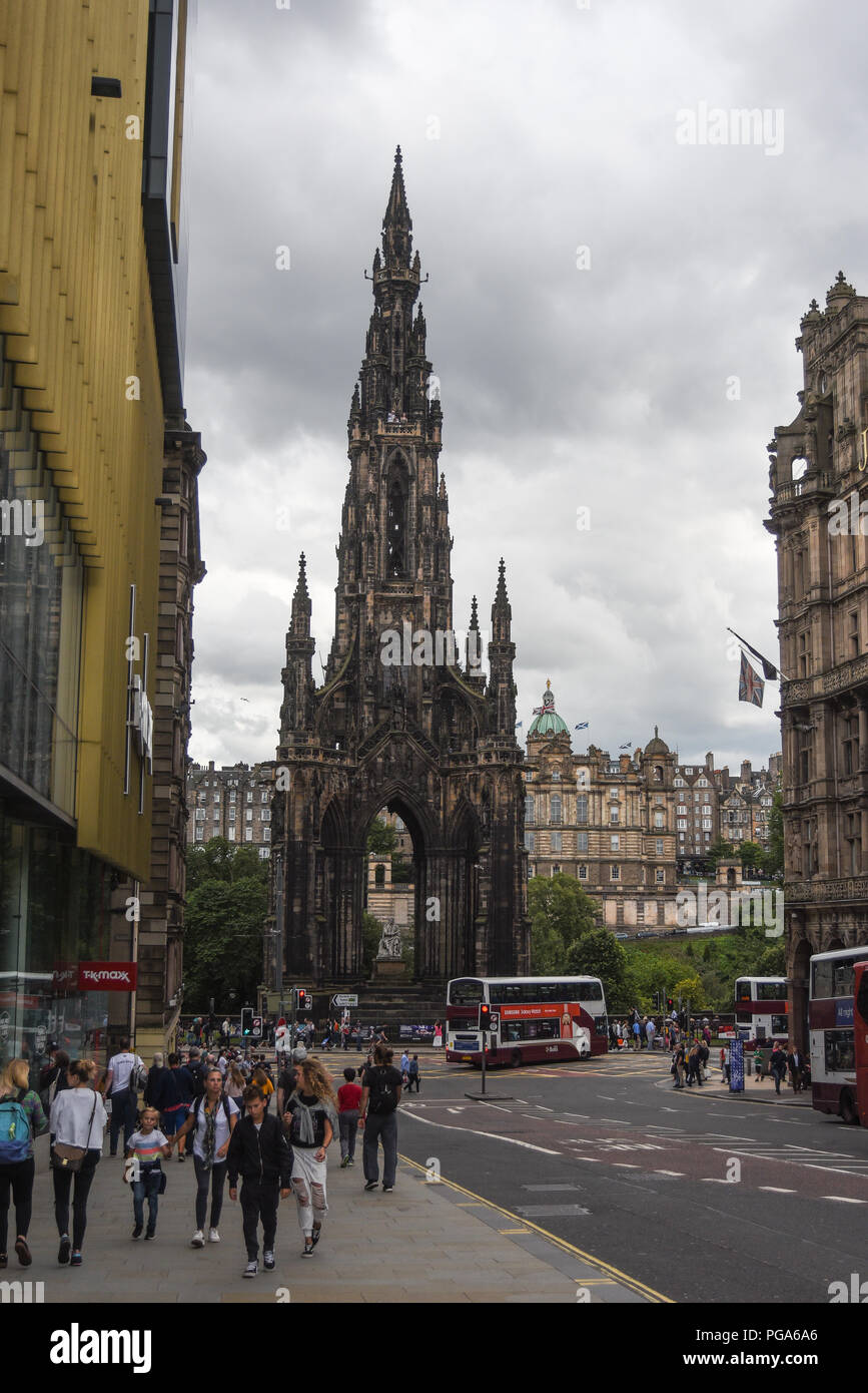 Walter Scott Monument, Edinburgh Stock Photo - Alamy