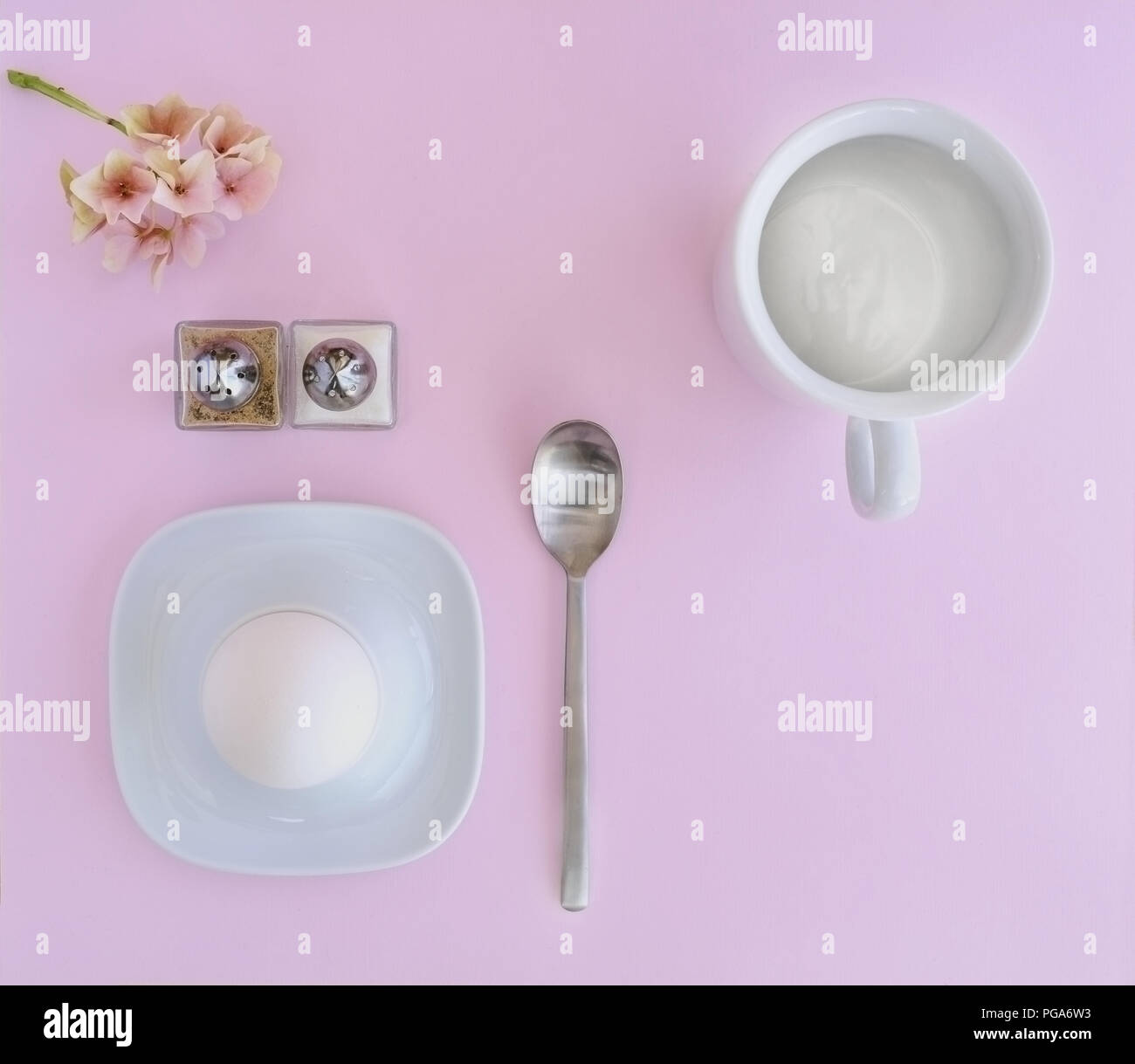 Overhead layout hi-res stock photography and images - Alamy