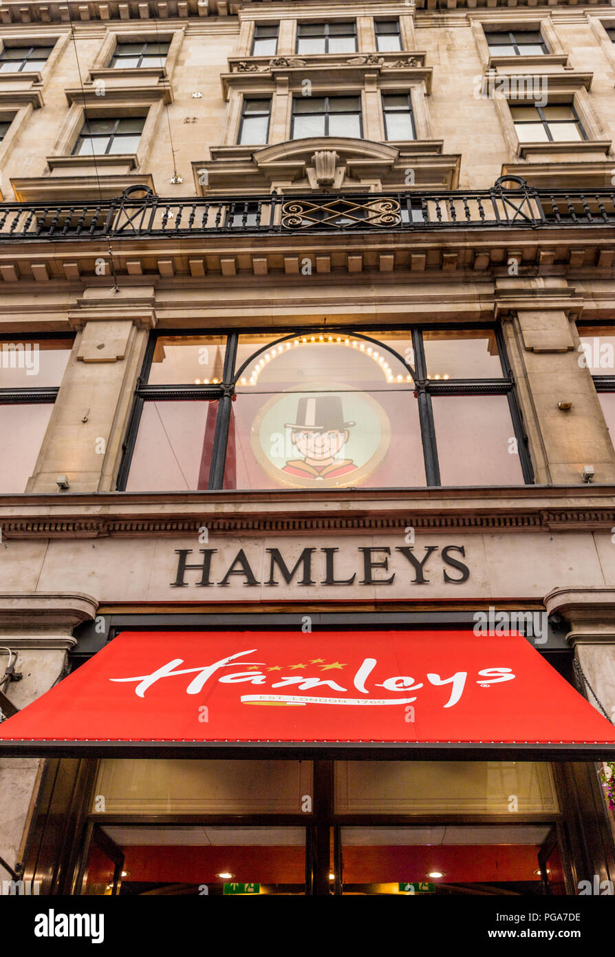 Hamleys london hi-res stock photography and images - Alamy
