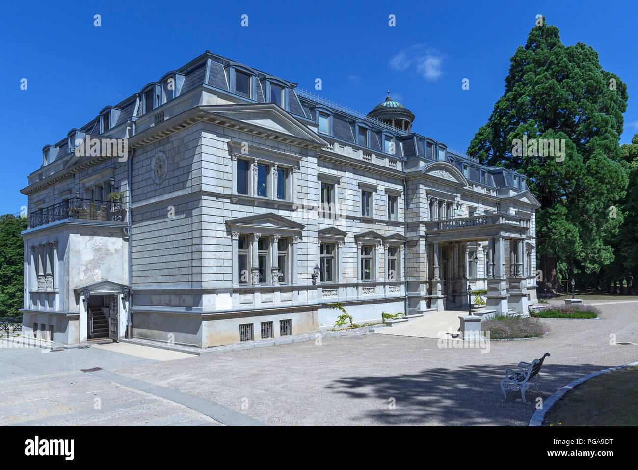 Neoclassicism nature hi-res stock photography and images - Alamy