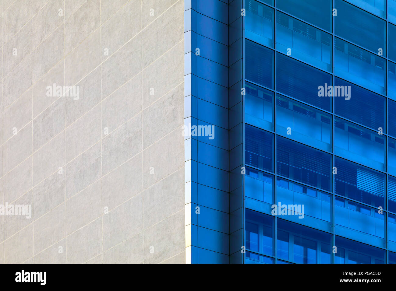 Concrete glass structure hi-res stock photography and images - Alamy