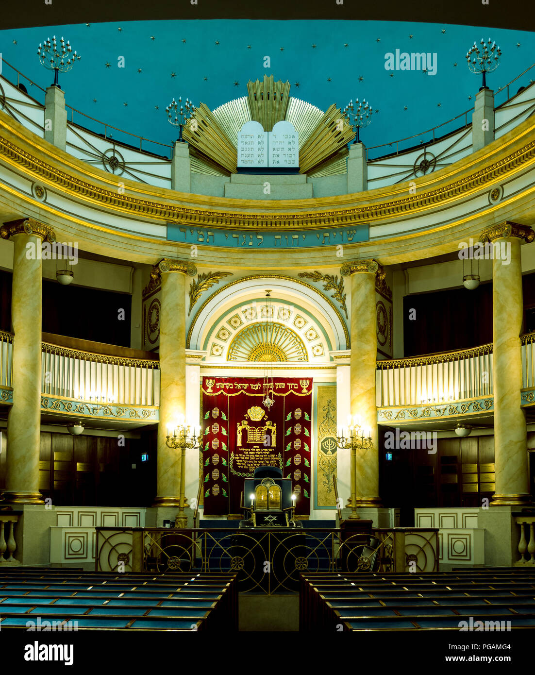 Synagogue in Vienna Stock Photo - Alamy