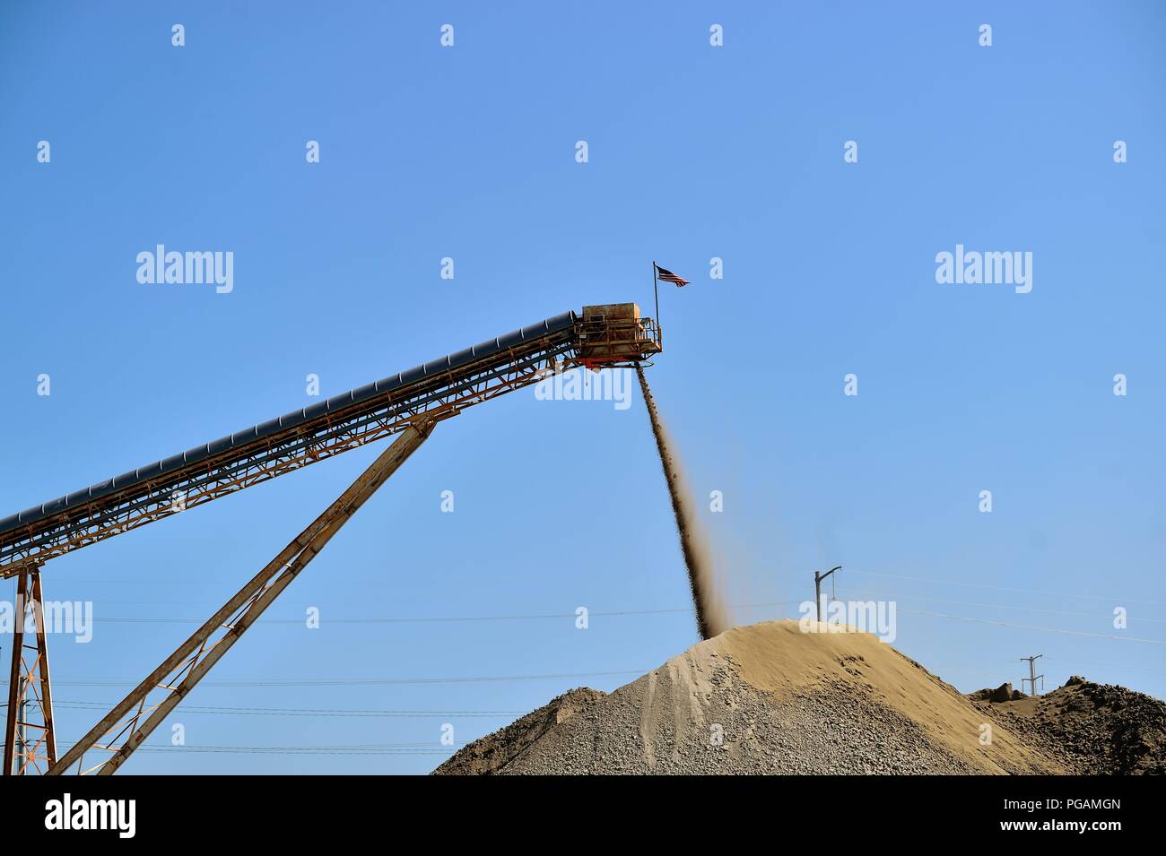 Stone conveyor hi-res stock photography and images - Alamy