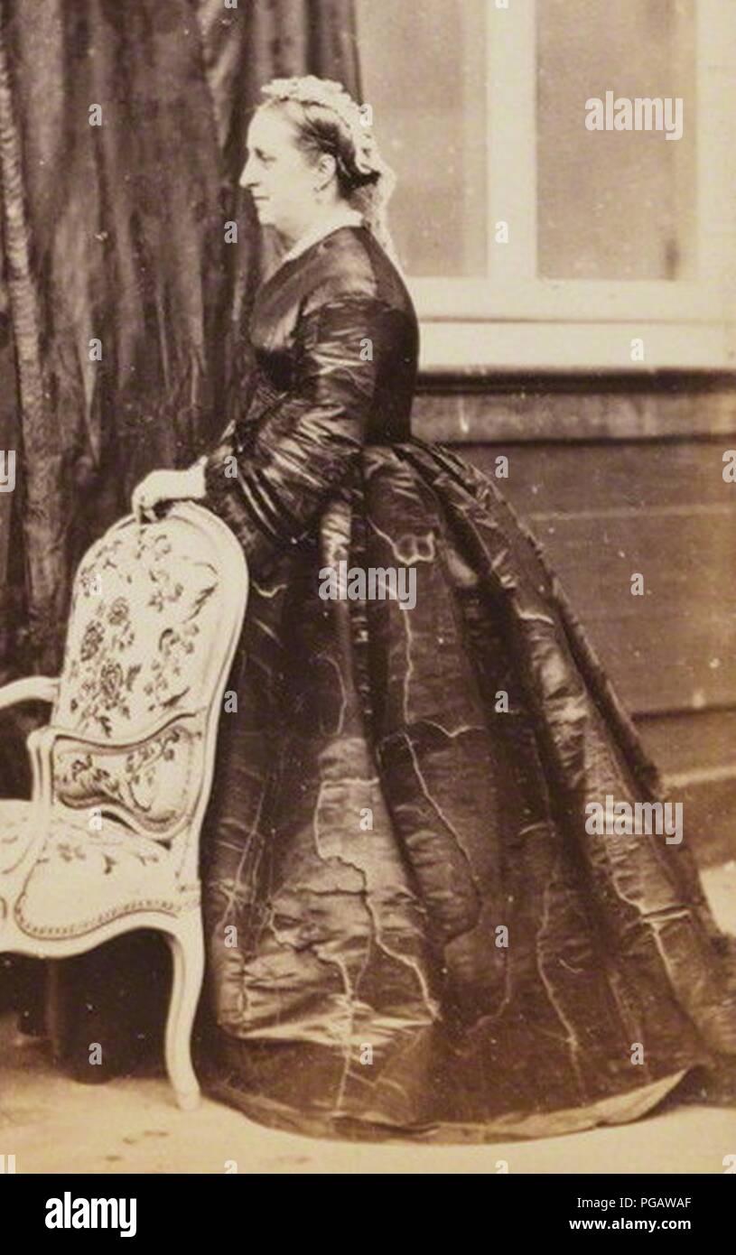 Countess dartmouth hi-res stock photography and images - Alamy