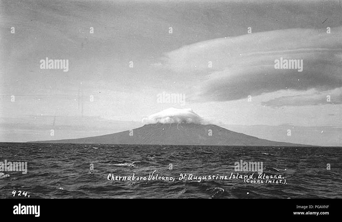Augustine Volcano ca 1912 (THWAITES 218 Stock Photo - Alamy