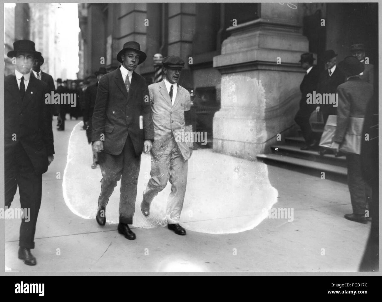 Author Upton Sinclair, in white suit with black arm band, picketing ...