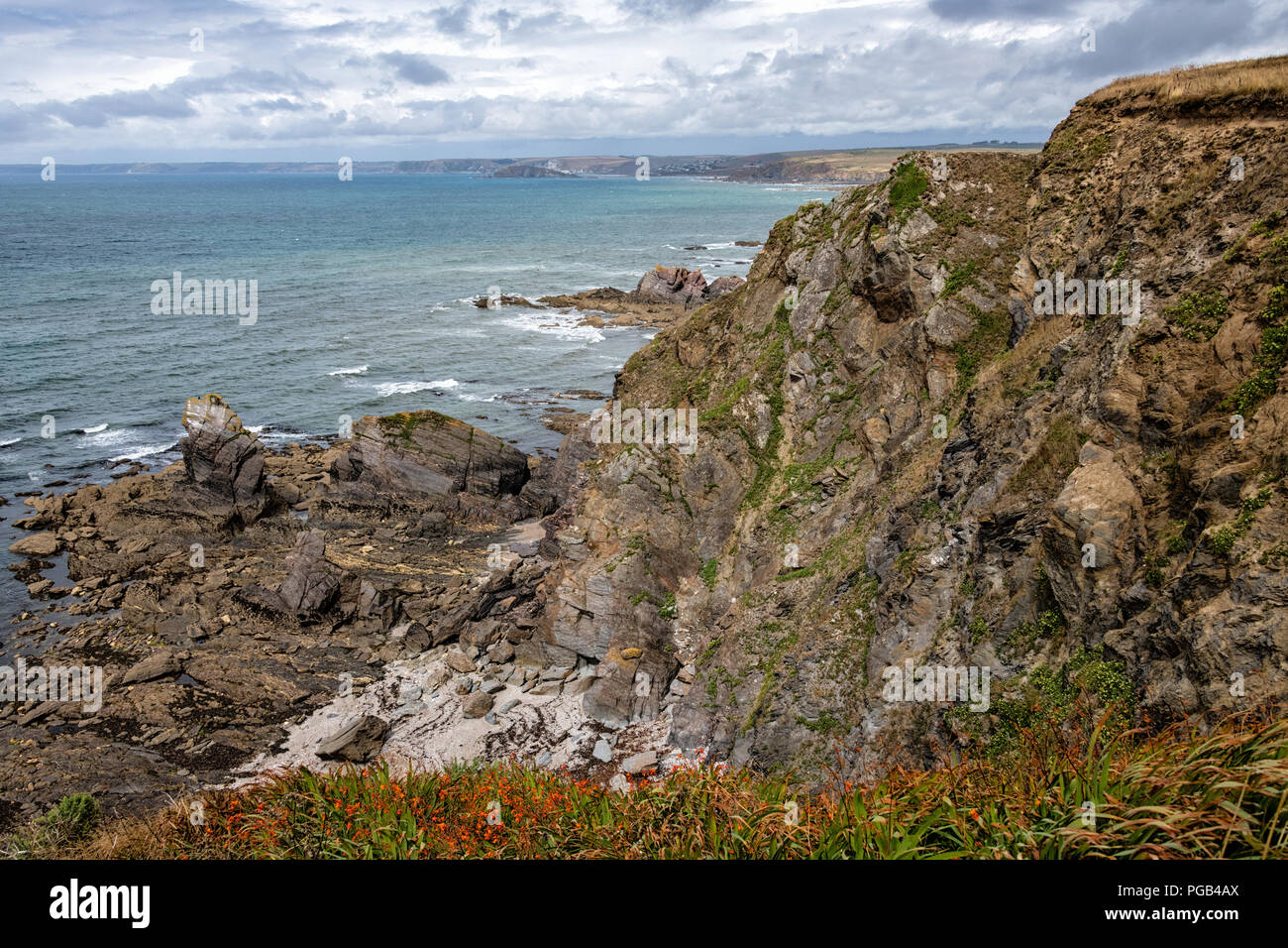 Cove southwest england hi-res stock photography and images - Alamy