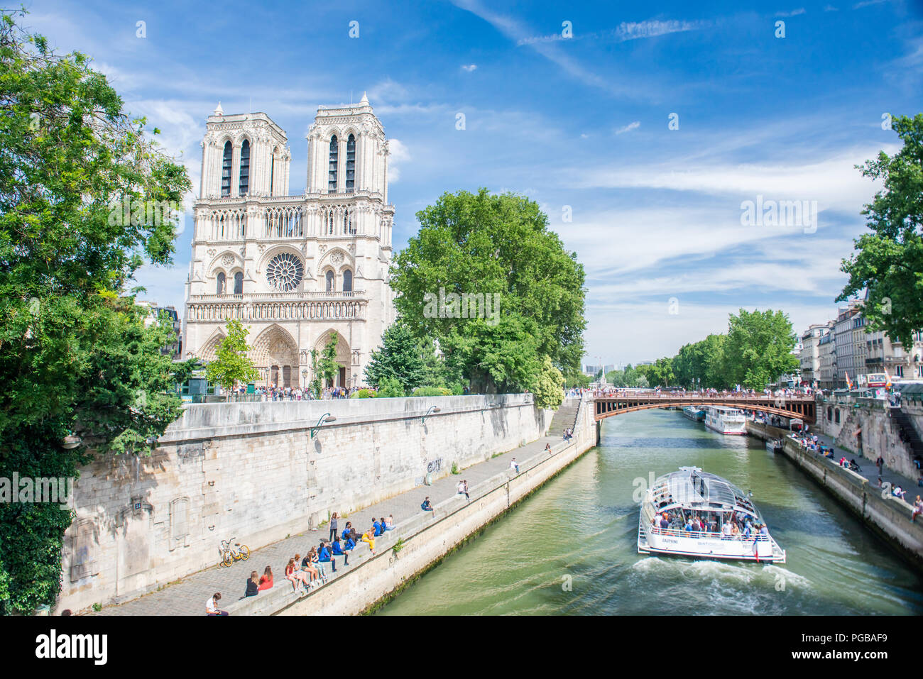 Parvis church hi-res stock photography and images - Alamy