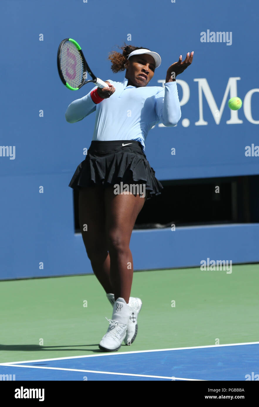 Serena Williams Tennis Racket Stock Photos & Serena Williams Tennis ...