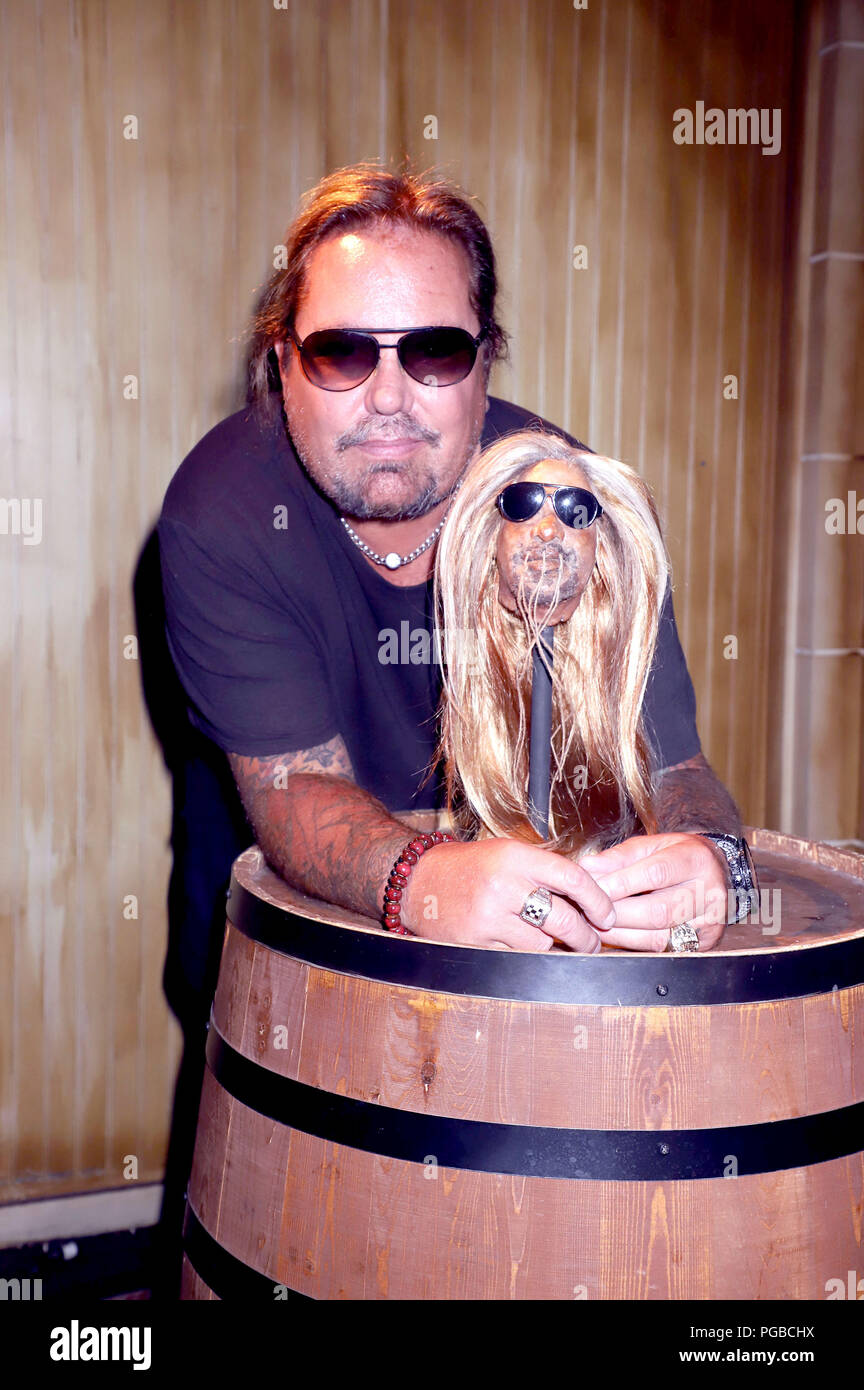 'Motley Crue' lead vocalist Vince Neil unveils his own shrunken head ...
