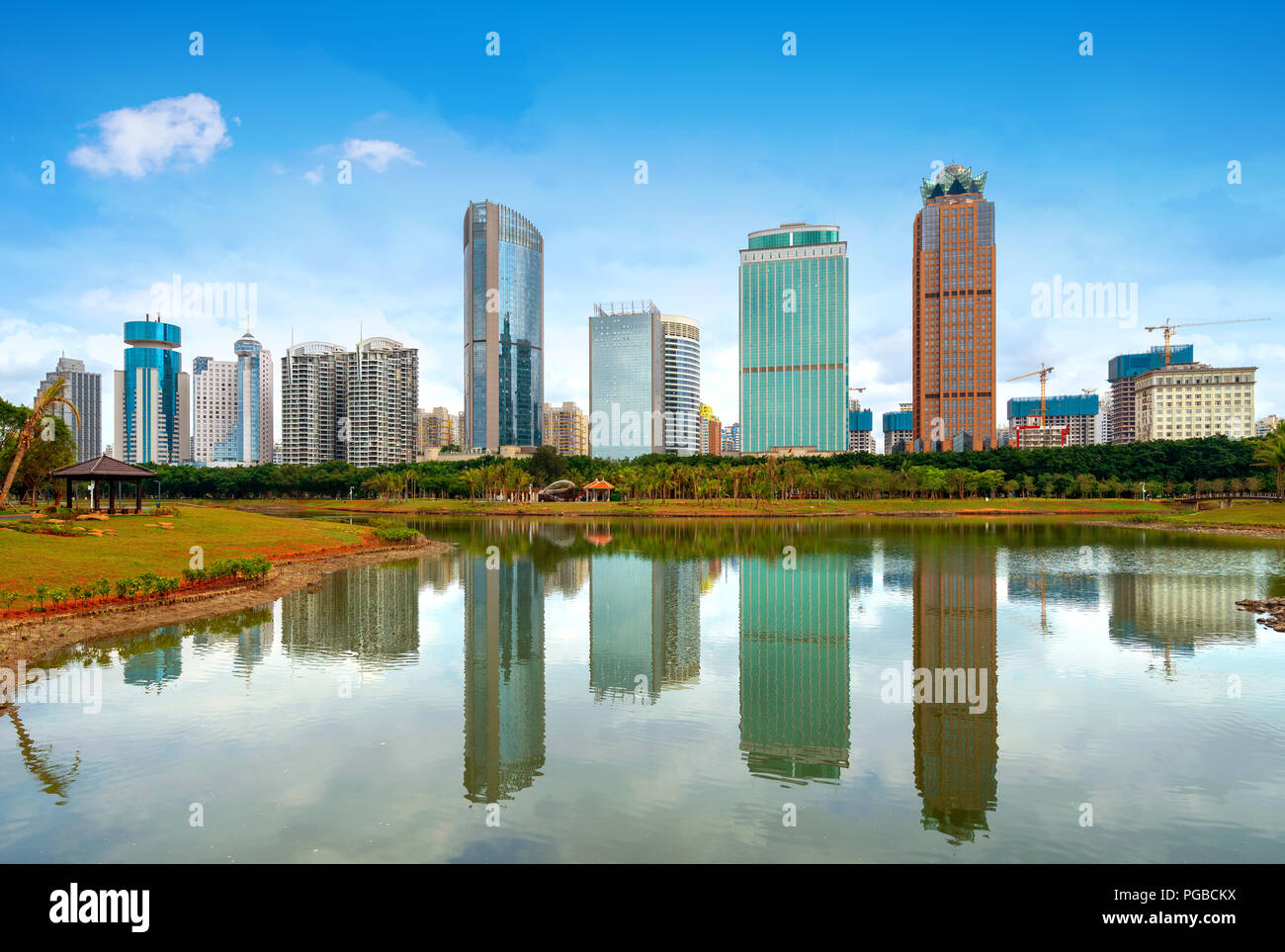 Cityscape high rise hi-res stock photography and images - Alamy