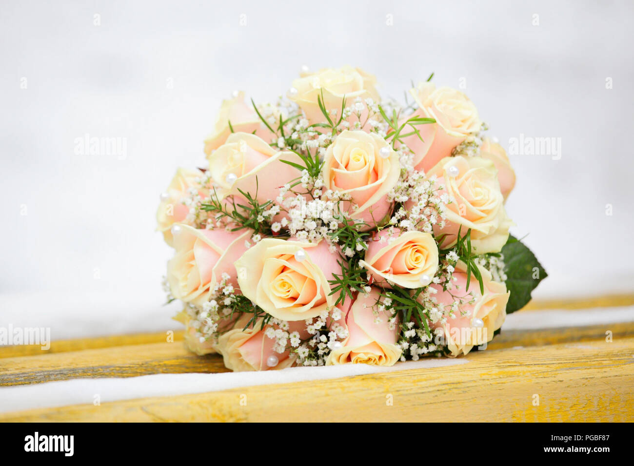 Banch of roses hi-res stock photography and images - Alamy
