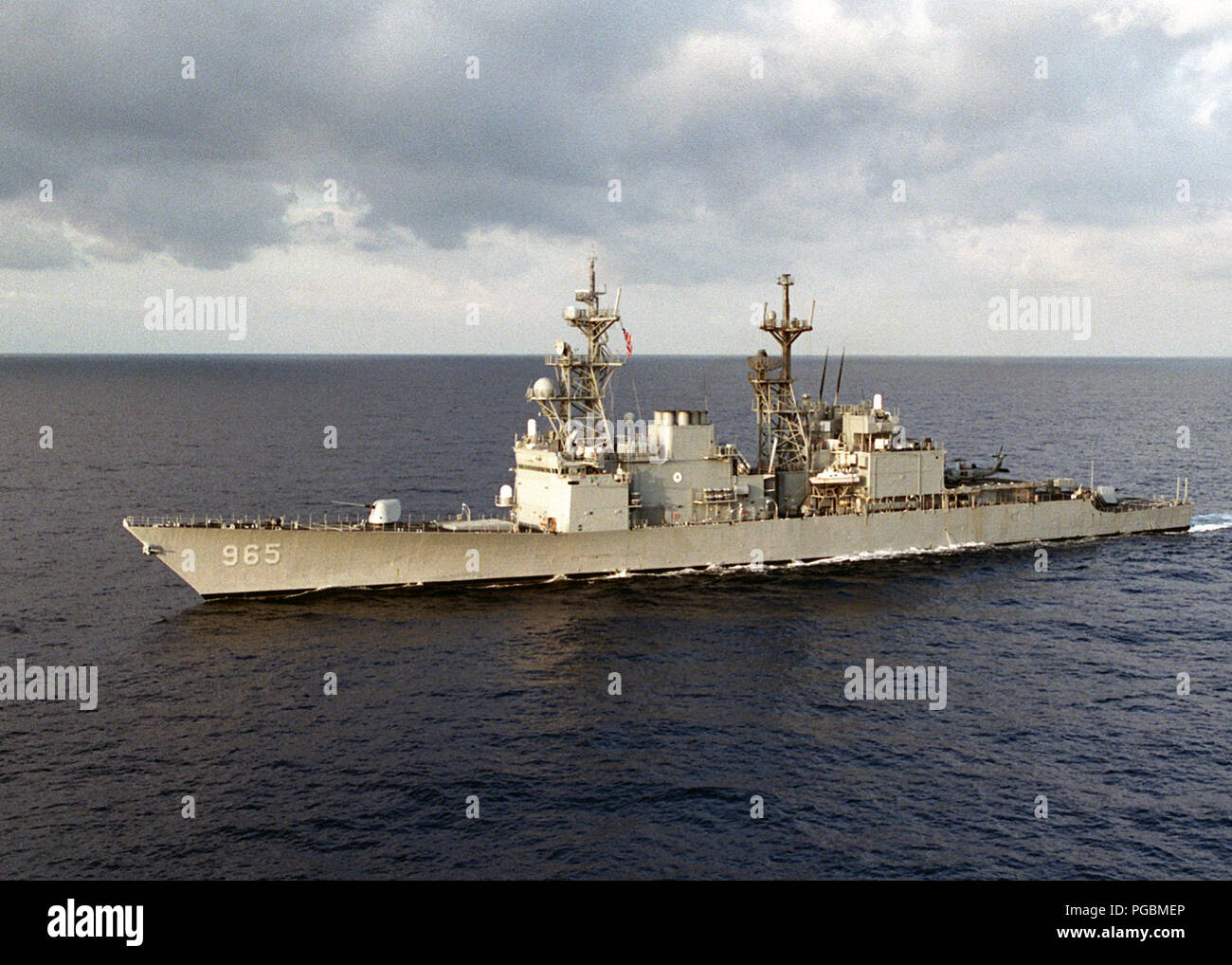 Spruance class destroyer hi-res stock photography and images - Alamy
