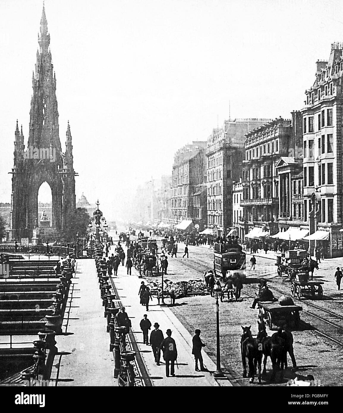 Edinburgh princes street victorian period hi-res stock photography and ...