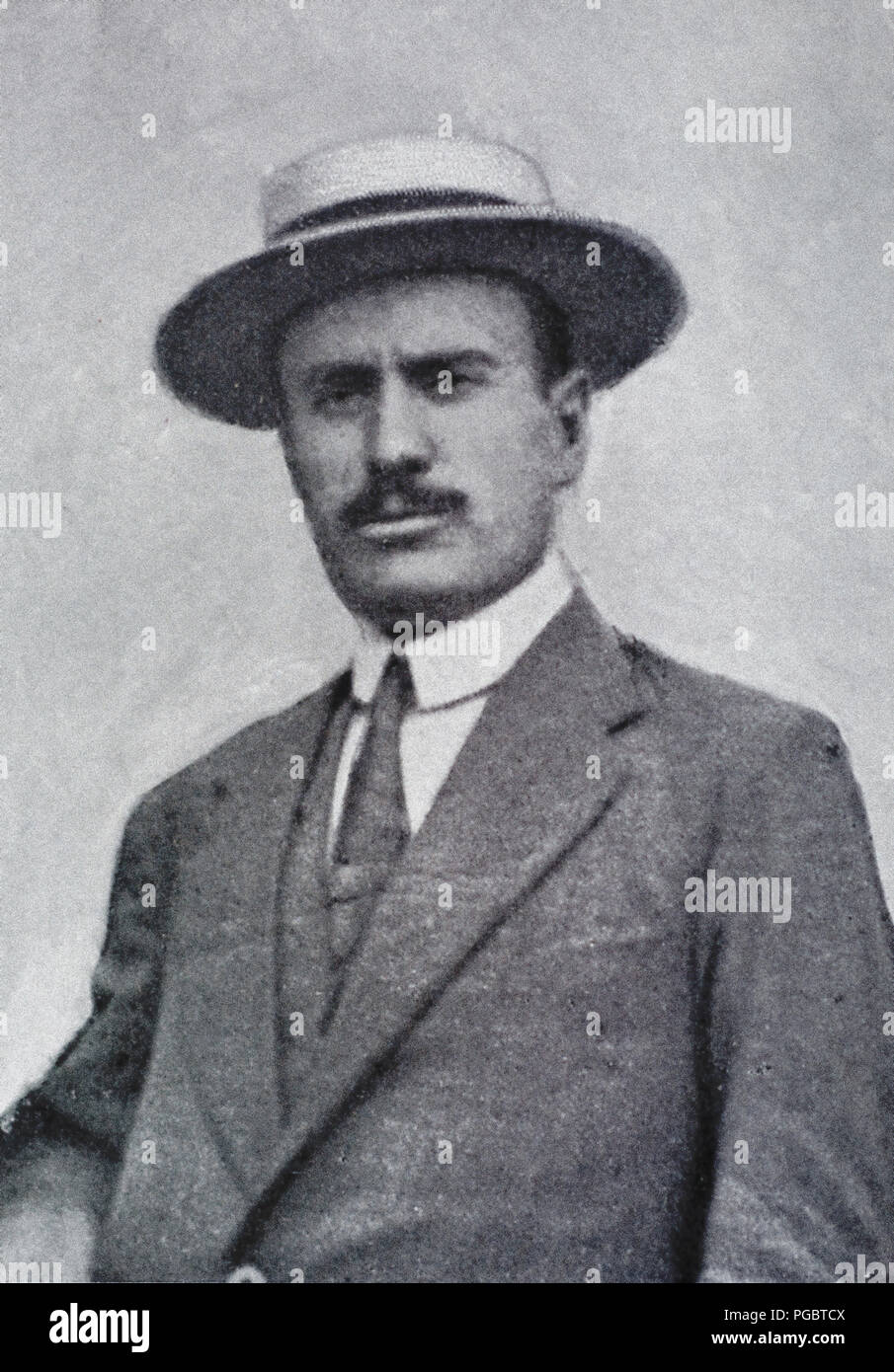 Mussolini hi-res stock photography and images - Alamy