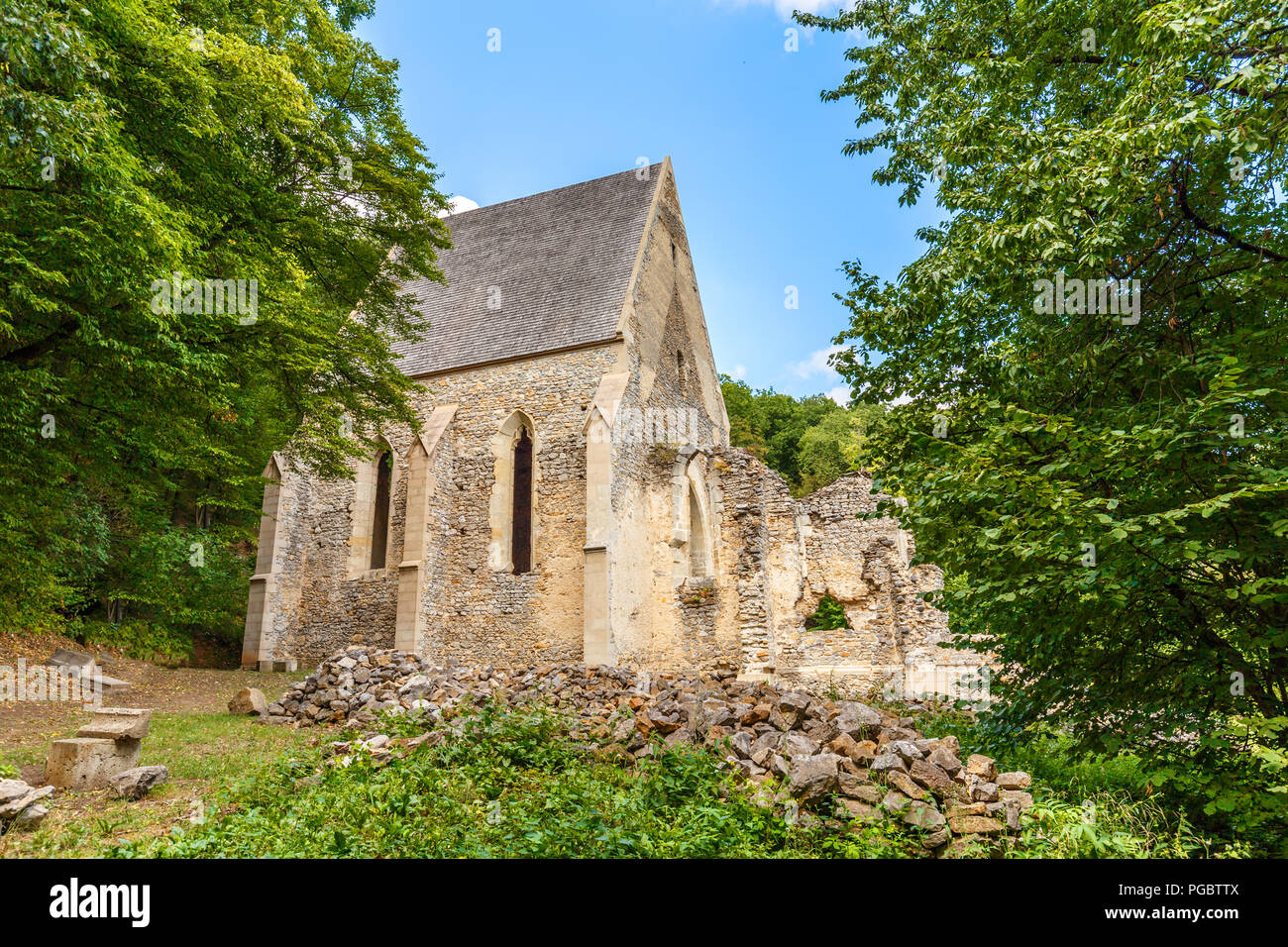 14th century monastery hi-res stock photography and images - Alamy