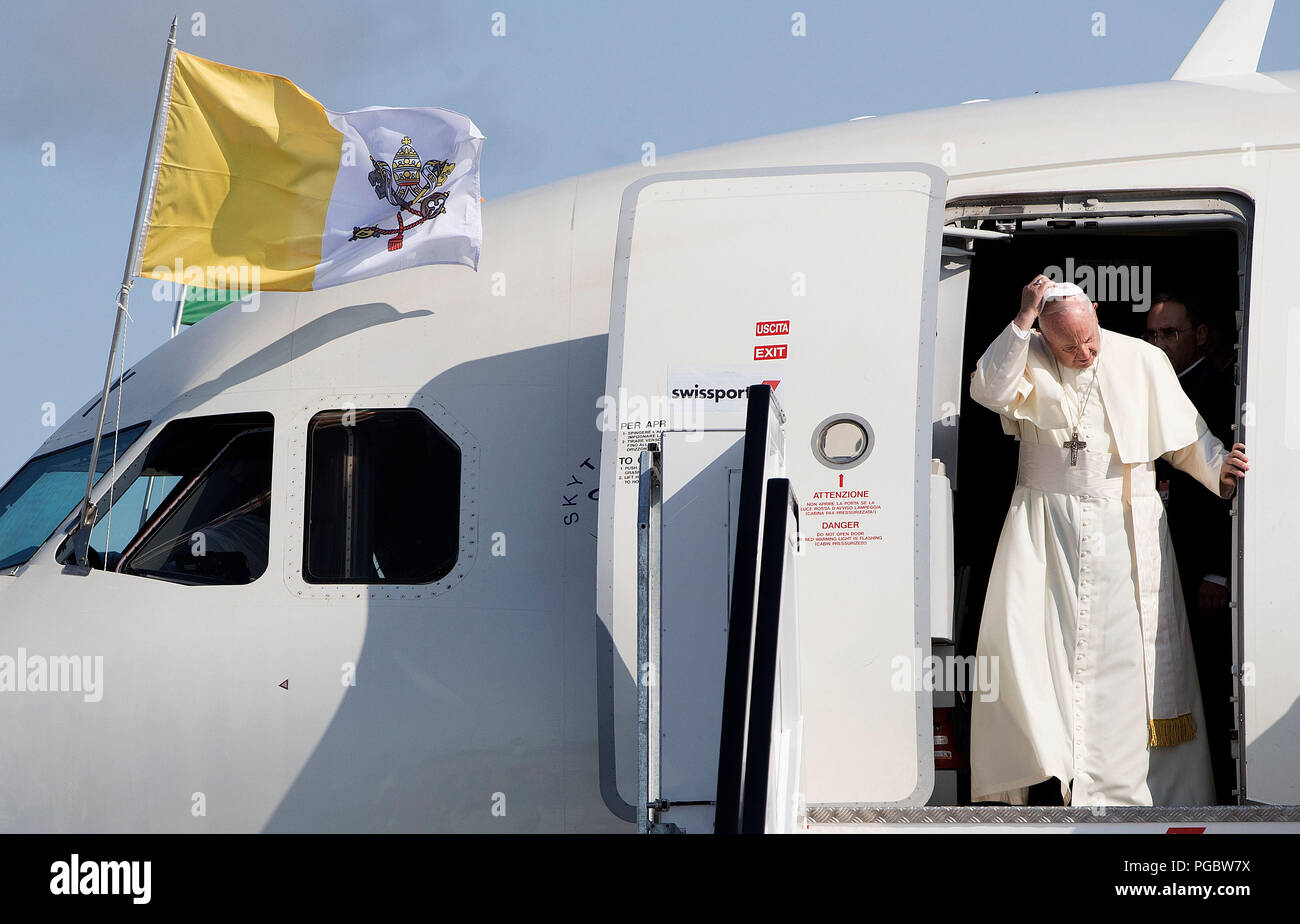 At the start of his visit to ireland picture date hi-res stock ...