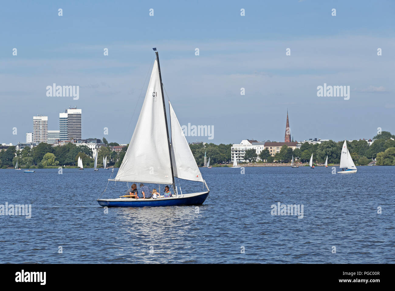 sailing boat, lake Außenalster (Outer Alster), Hamburg, Germany Stock ...