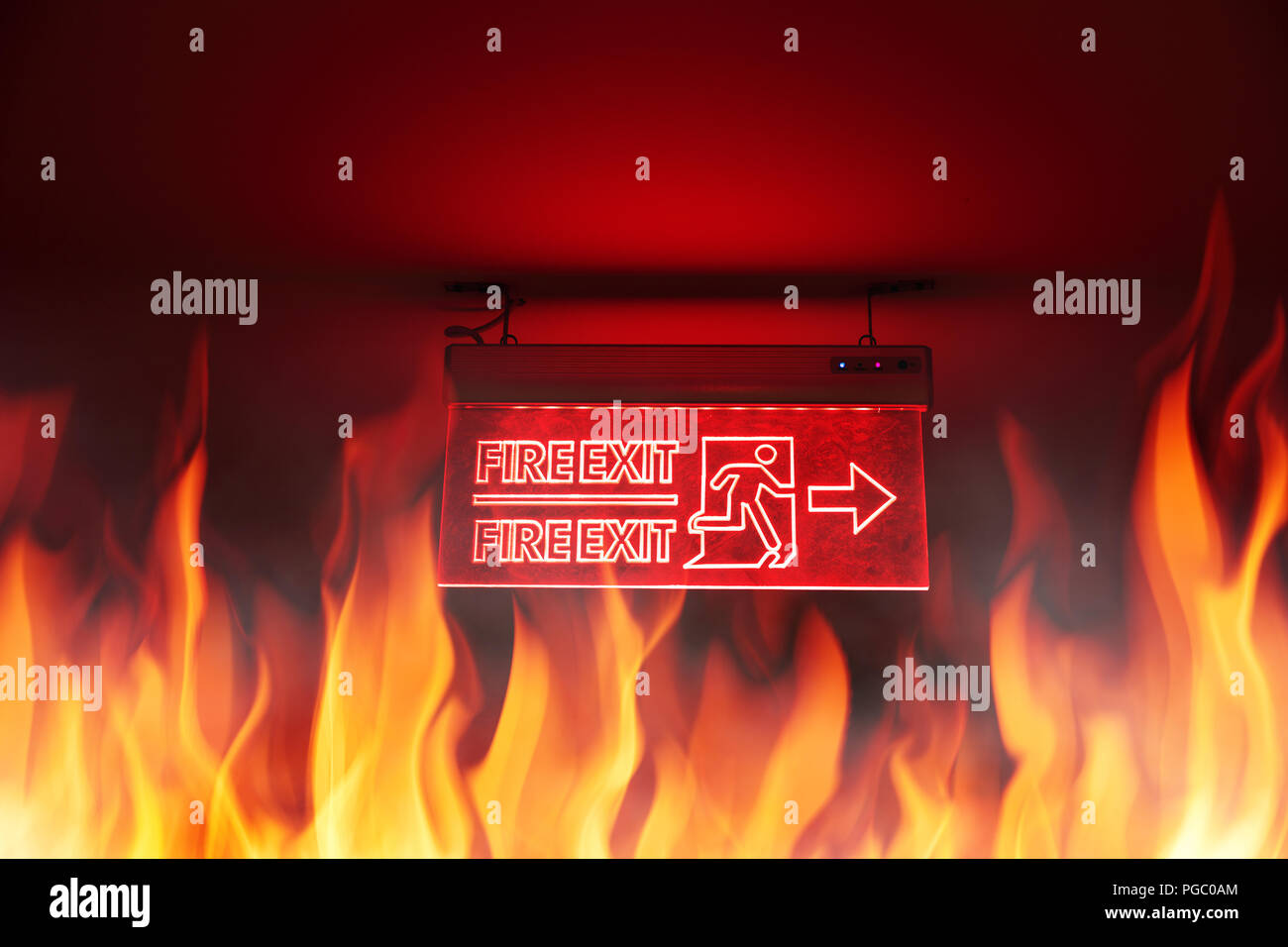 Fire escape sign building hi-res stock photography and images - Alamy